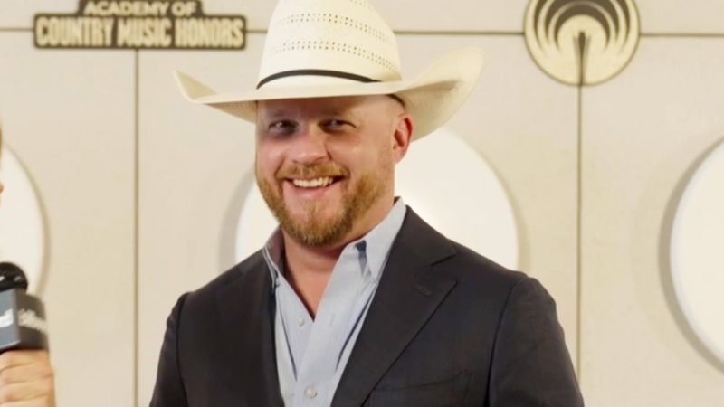 Cody Johnson sobre el premio Ganning Spirit, la influencia de Luke ...