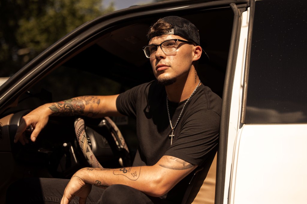 'Darlin'' de Chase Matthew es el número 1 en la lista de reproducción ...