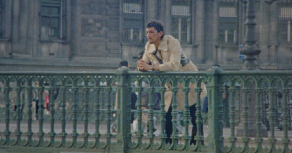 ‘Bruma’: León Larregui revela otro adelanto de su Manifiesto de un ...