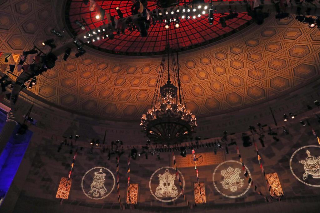 Debbie Harry, Kate Pierson y más - FM Hits