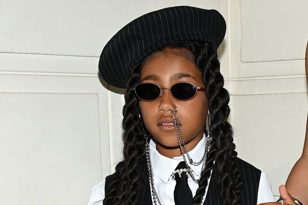 North West se burla de la colaboración de Kanye West Rap 'Piercing on ...